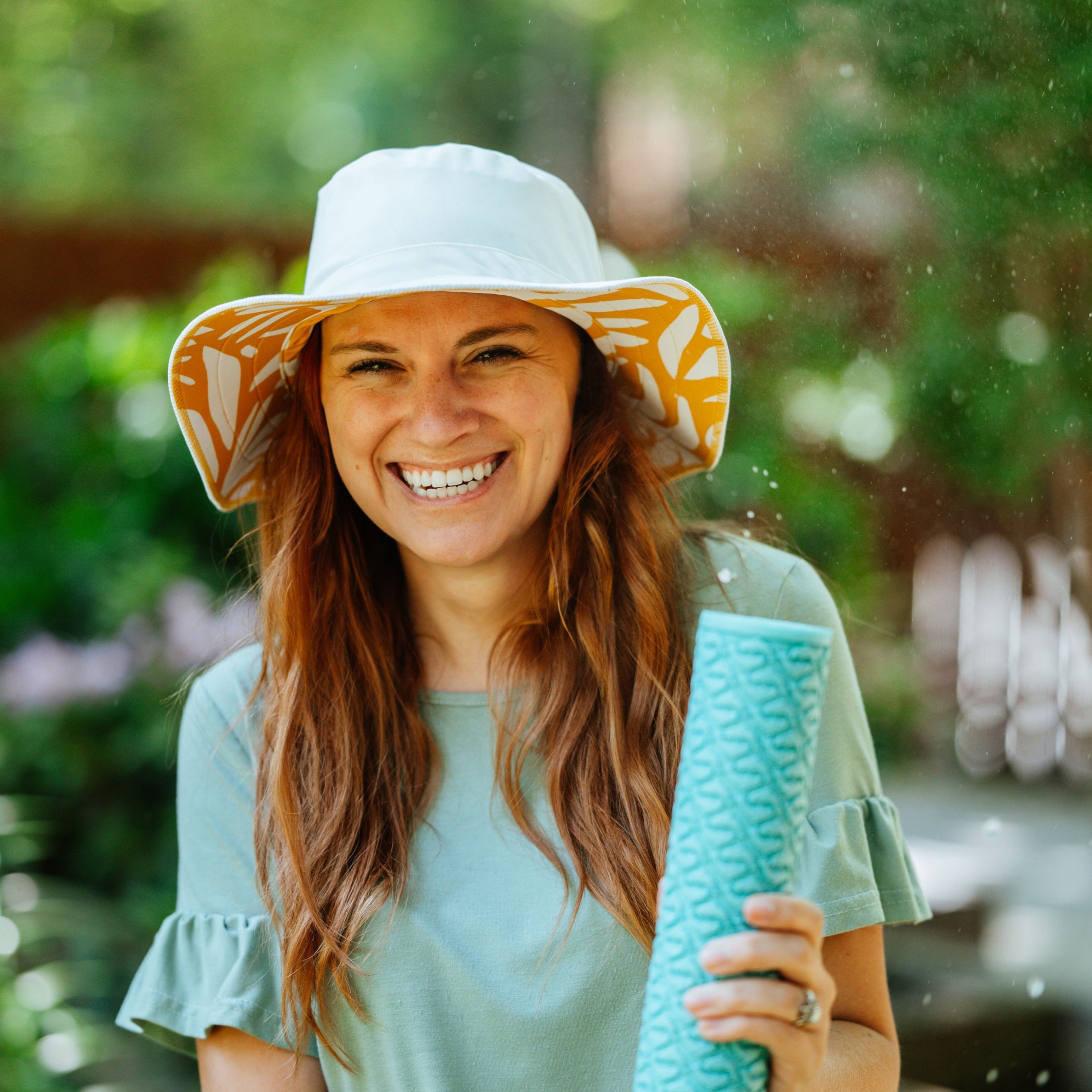 UPF 50+ Sun Protection Hat for the water and beach - adults and kids ...